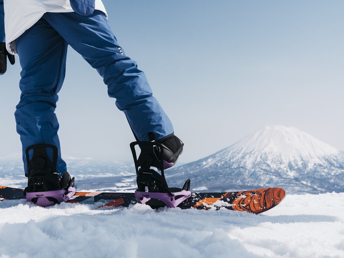 【Burton】スキルや目的に合わせた選択肢で、スノーボードを気軽に楽しめるBurtonの3つのレンタルサービス。 - SURF&SNOW